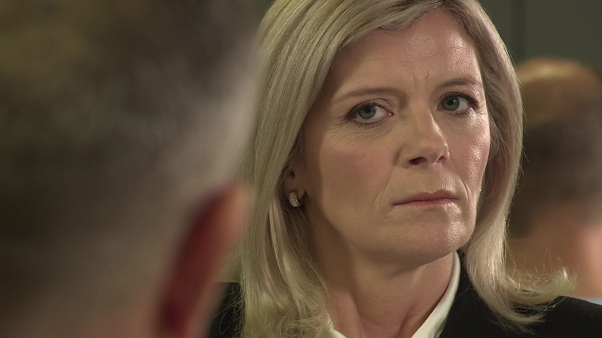 CORRIE SHOCK: Leanne Battersby makes a chilling discovery about Rowan ...